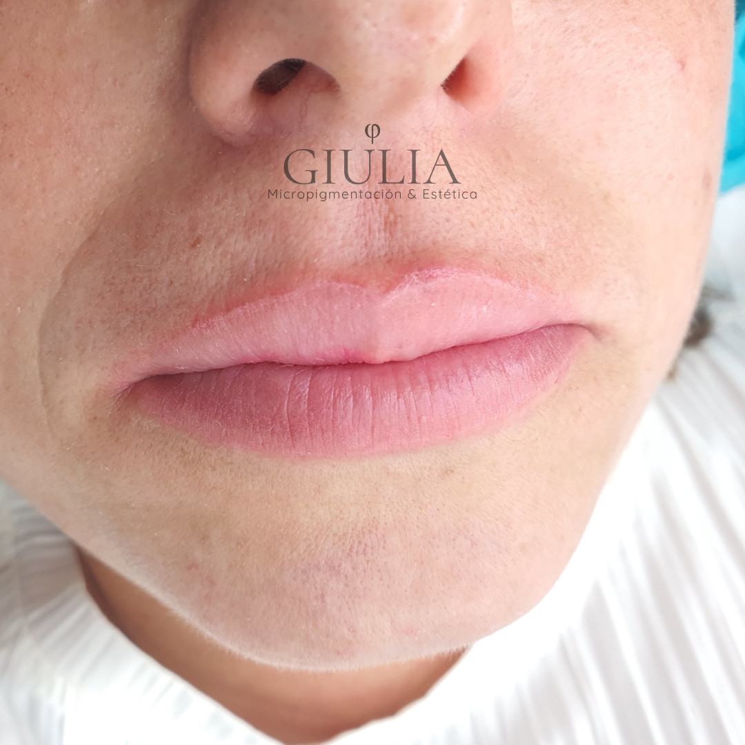 👄 Micropigmentación de labios para delineado, brillo y maquillado